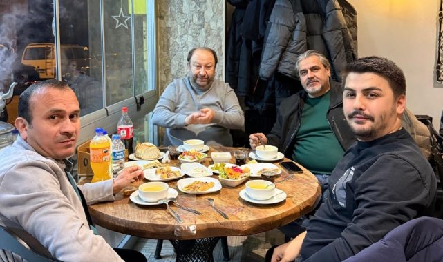 Mesai arkadaşlarından 40 yıllık sağlık çalışanına vefa - Gündem - Bursa ...