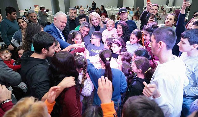 Menemen'de özel çocukların karne sevinci yürekleri ısıttı - Gündem ...